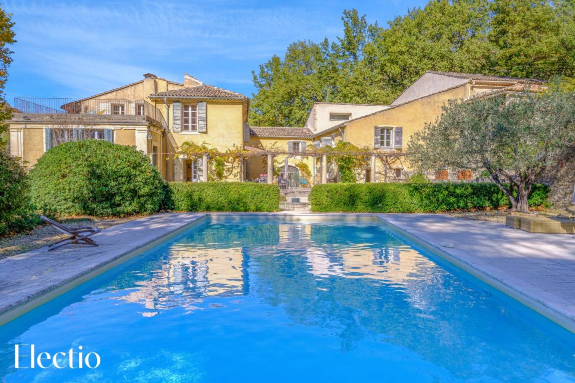 300 M² Casa Vacanza ∙ 4 Camere Da Letto ∙ 9 Ospiti - Lourmarin