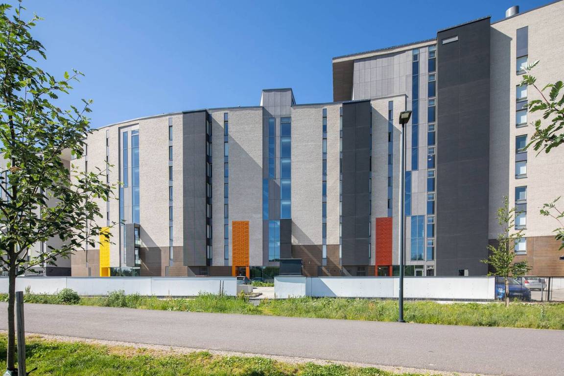 84 M² Apartment ∙ 2 Bedrooms ∙ 1 Guest - Vantaa