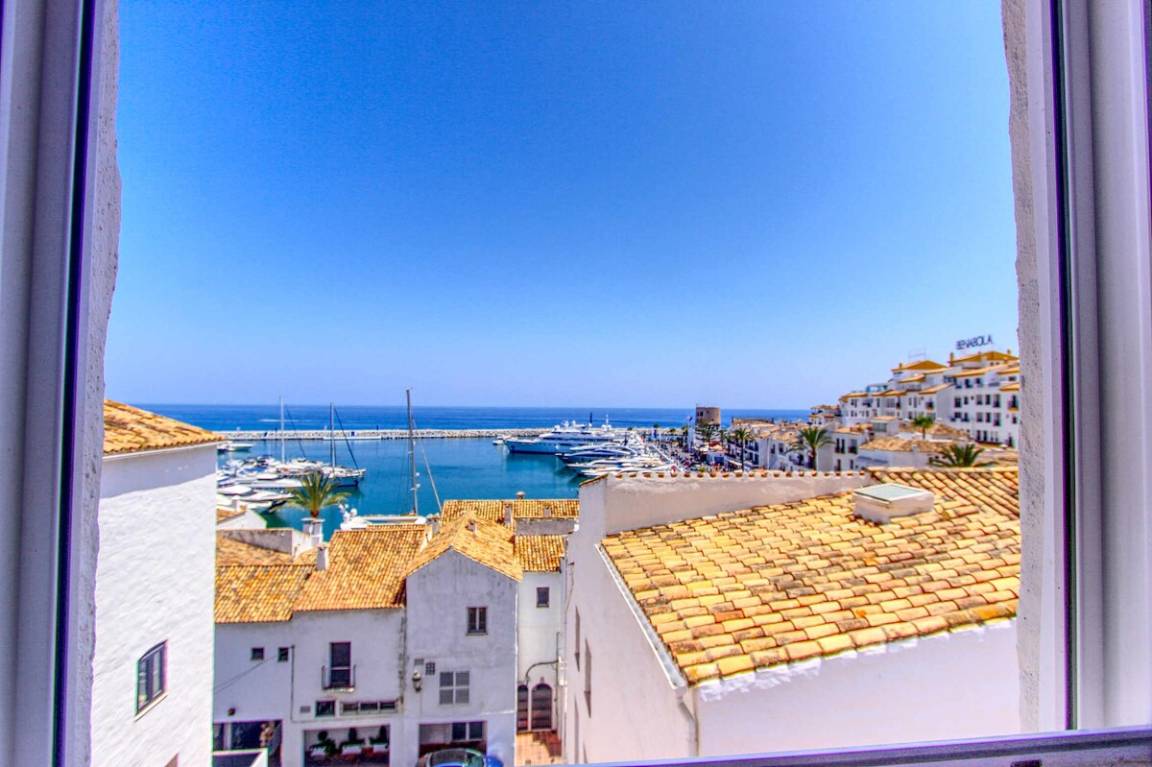 160 M² Ferienwohnung ∙ 3 Schlafzimmer ∙ 8 Gäste - Puerto Banús