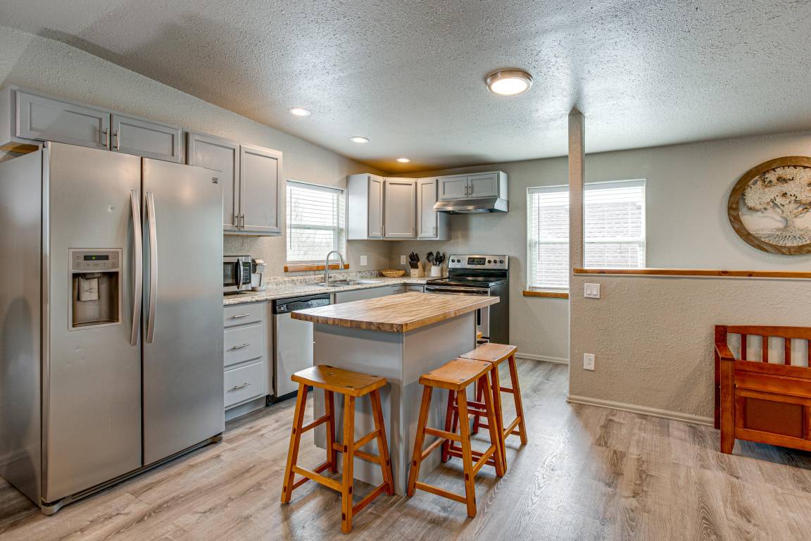 78 M² Apartment ∙ 2 Bedrooms ∙ 4 Guests - Evergreen, CO