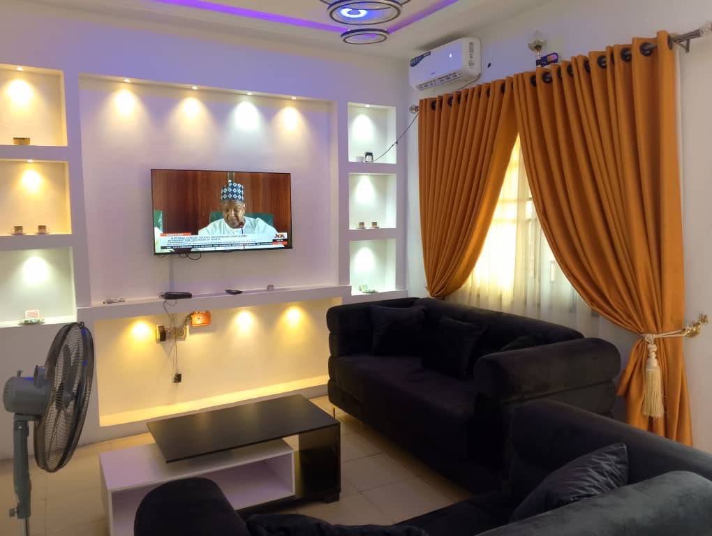 50 M² Appartement ∙ 2 Chambres ∙ 4 Personnes - Benin City