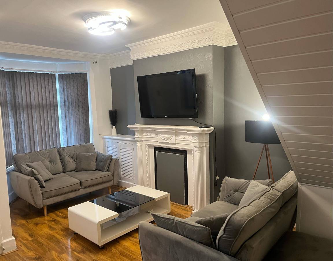 75 M² Huis ∙ 2 Slaapkamers ∙ 5 Gasten - Leicester