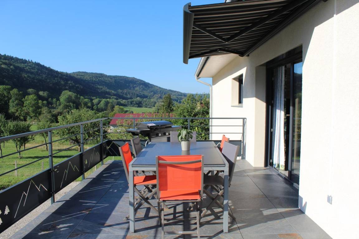 120 M² Gîte ∙ 3 Chambres ∙ 6 Personnes - Ornans