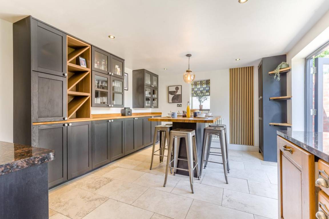 Cottage ∙ 6 Bedrooms ∙ 17 Guests - Norfolk