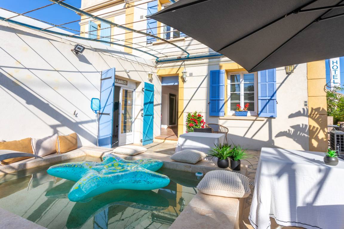 250 M² Villa ∙ 9 Chambres ∙ 18 Personnes - Saint-Aygulf