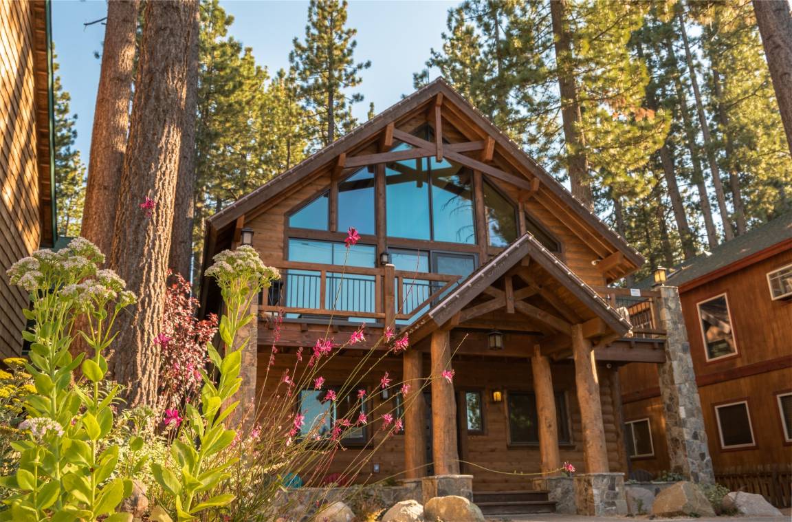 255 M² House ∙ 5 Bedrooms ∙ 10 Guests - South Lake Tahoe, CA