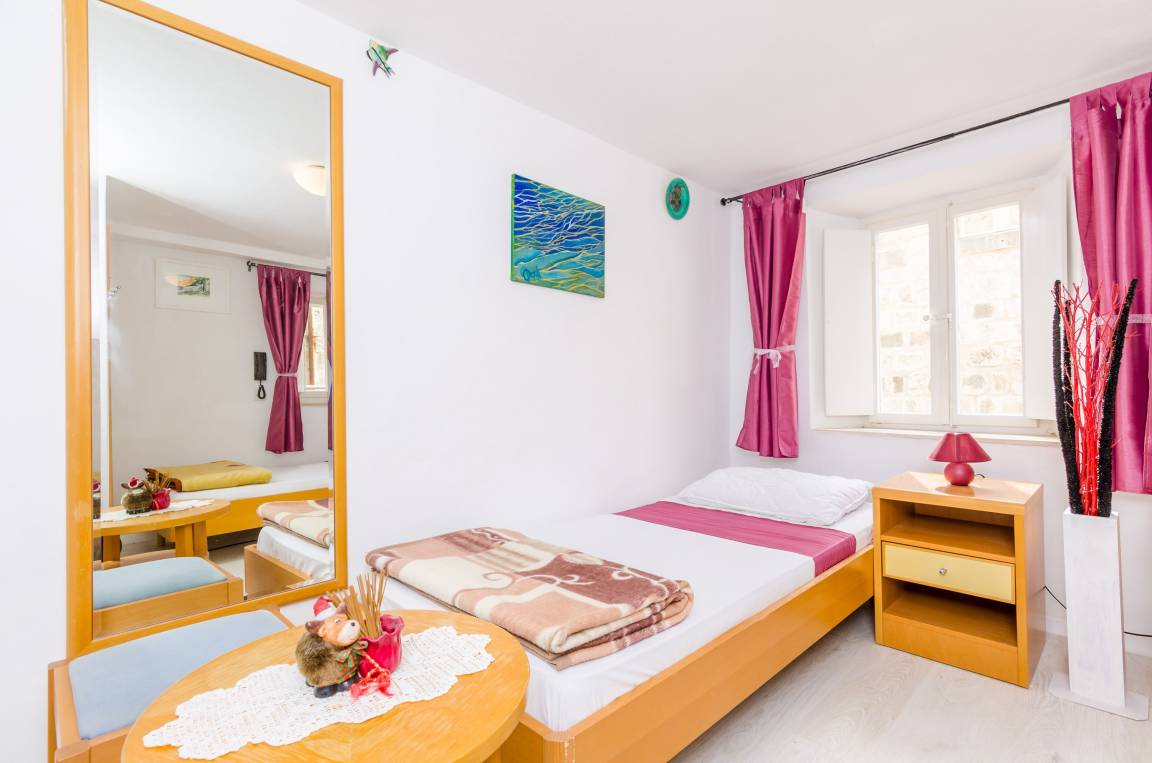 12 M² House ∙ 1 Bedroom ∙ 2 Guests - Dubrovnik
