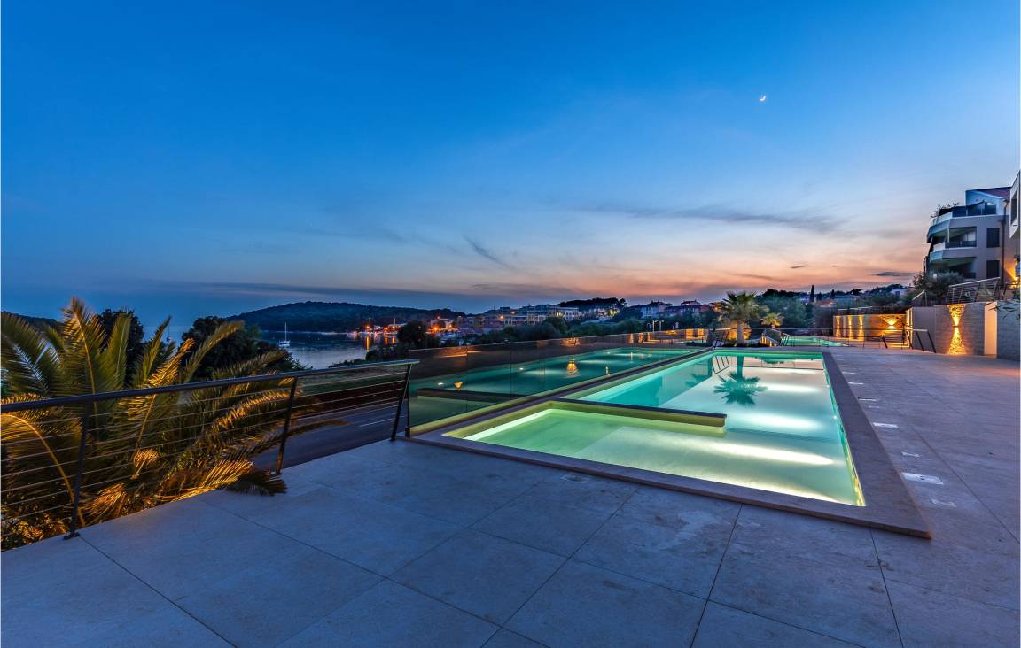 80 M² Apartment ∙ 2 Bedrooms ∙ 5 Guests - Banjole