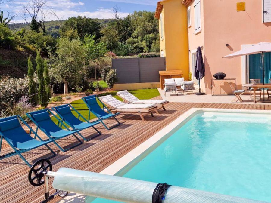 55 M² Huis ∙ 2 Slaapkamers ∙ 4 Gasten - Salernes