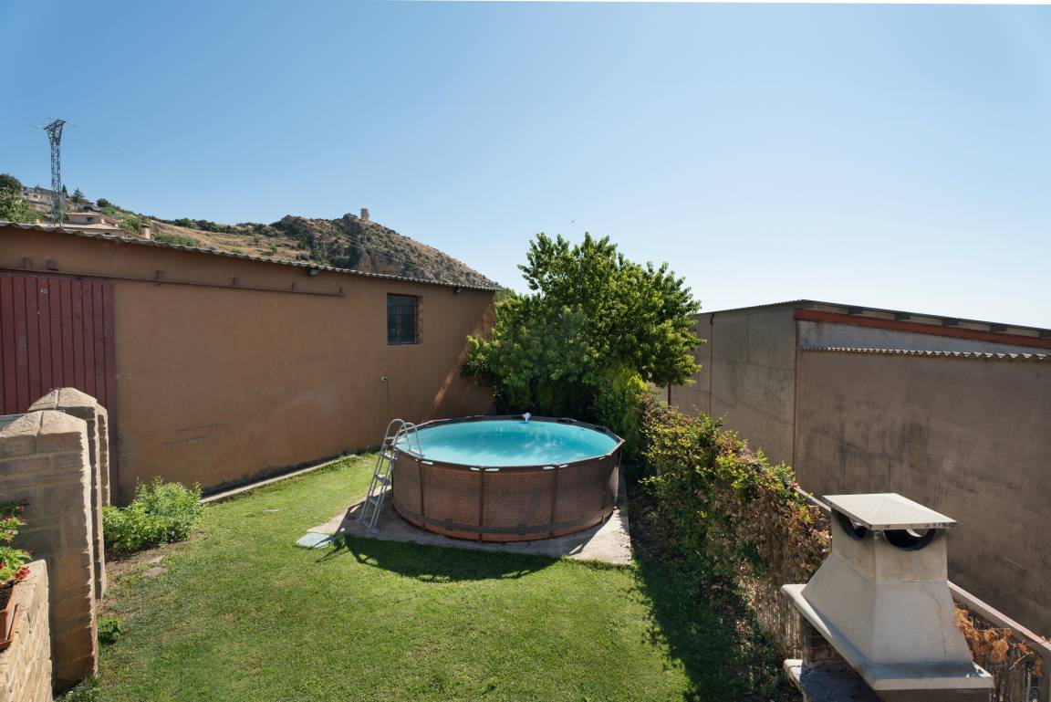 250 M² Bauernhof ∙ 3 Schlafzimmer ∙ 6 Gäste - Huesca