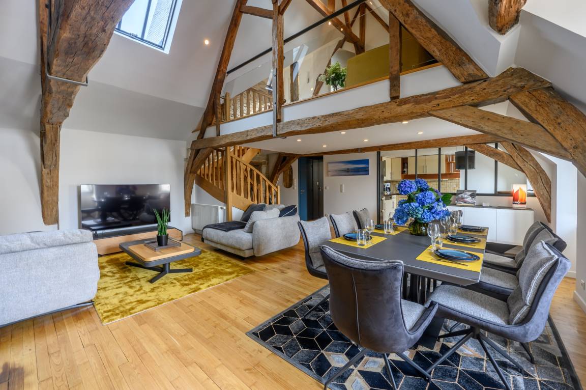 100 M² Apartment ∙ 3 Bedrooms ∙ 8 Guests - Vannes