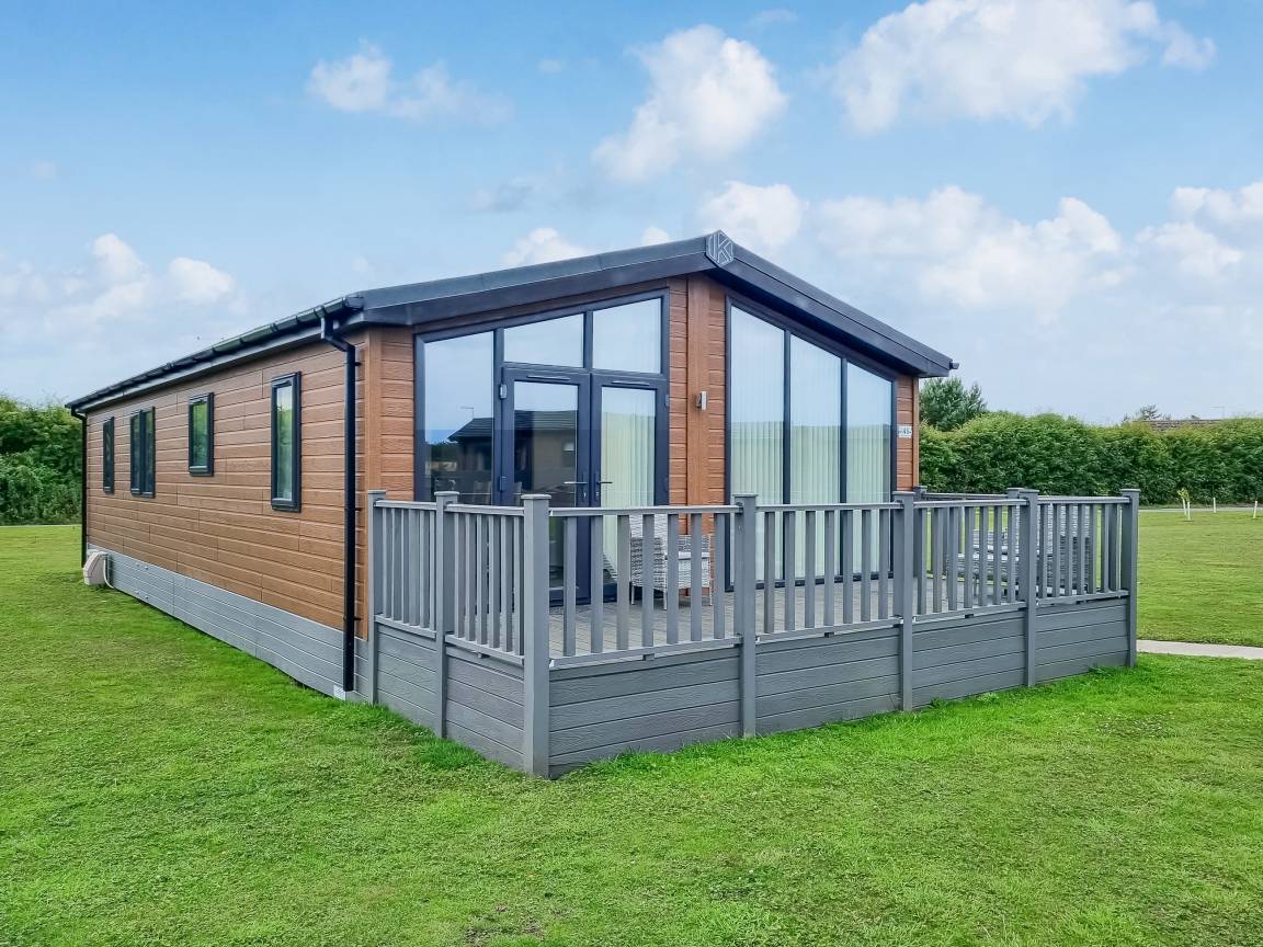 Cottage ∙ 2 Bedrooms ∙ 4 Guests - Withernsea