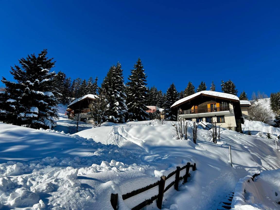 Chalet ∙ 3 Bedrooms ∙ 6 Guests - Sion