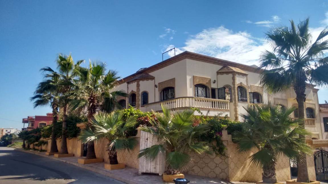 500 M² Villa ∙ 5 Habitaciones ∙ 16 Huéspedes - Salé