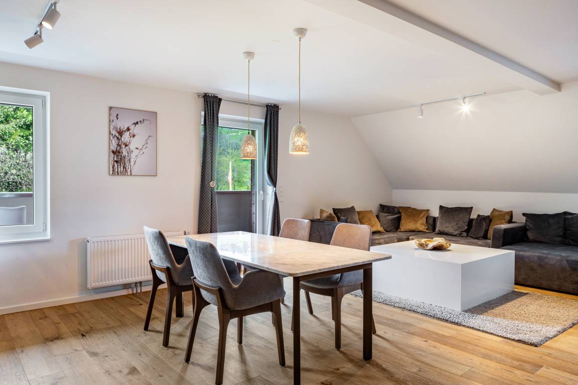 94 M² Ferienwohnung ∙ 1 Schlafzimmer ∙ 4 Gäste - Horben