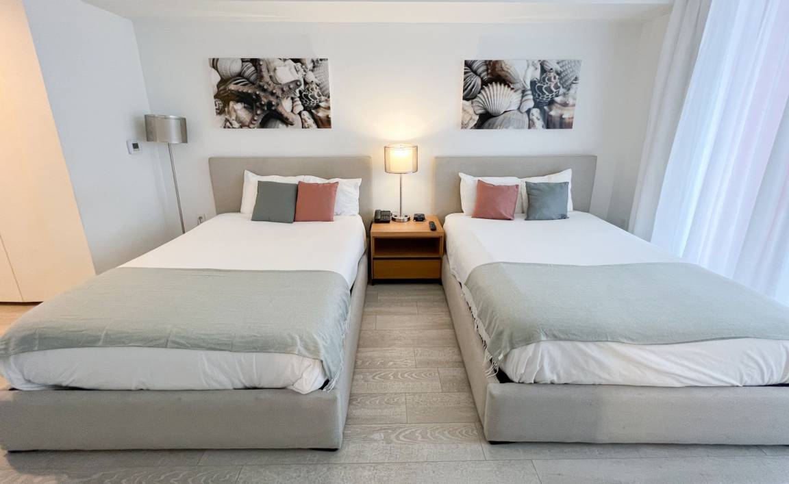 357 M² Apartamento ∙ 1 Habitación ∙ 4 Huéspedes - North Miami