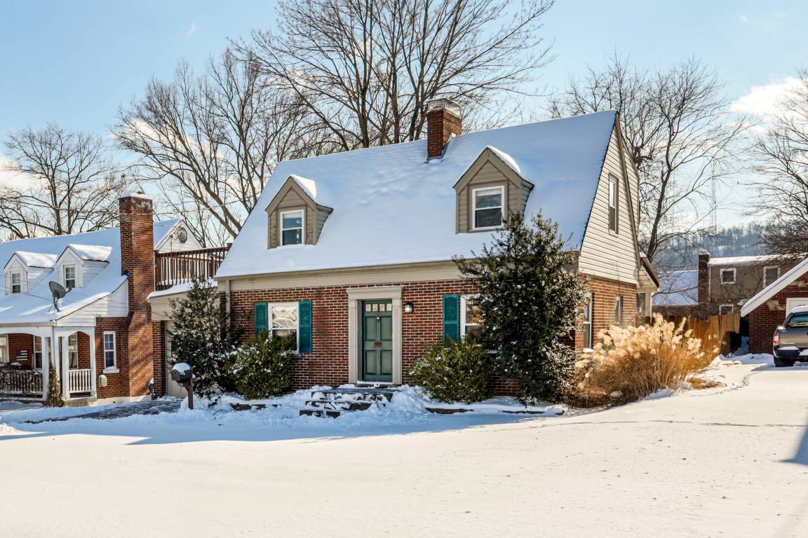 102 M² House ∙ 2 Bedrooms ∙ 4 Guests - Covington, KY