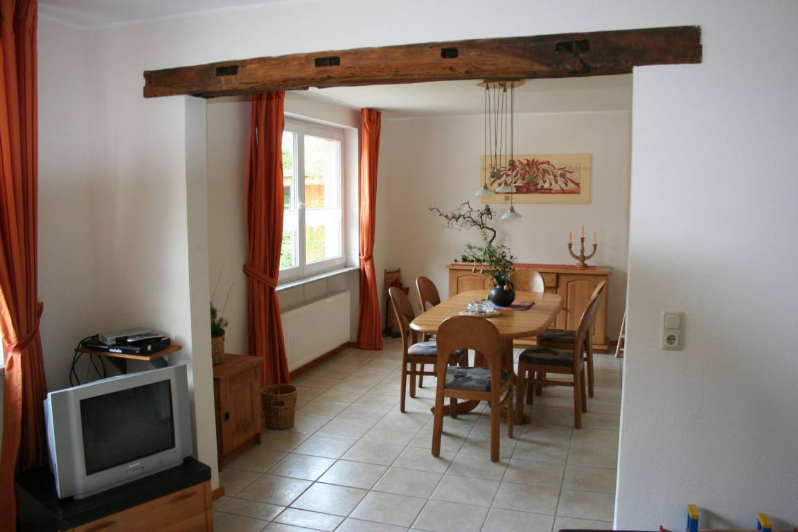 110 M² Huis ∙ 3 Slaapkamers ∙ 7 Gasten - Schalkenmehren