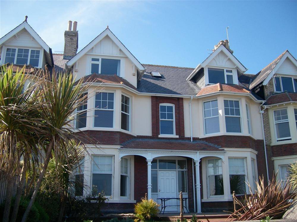 Cottage ∙ 2 Bedrooms ∙ 4 Guests - Dorchester