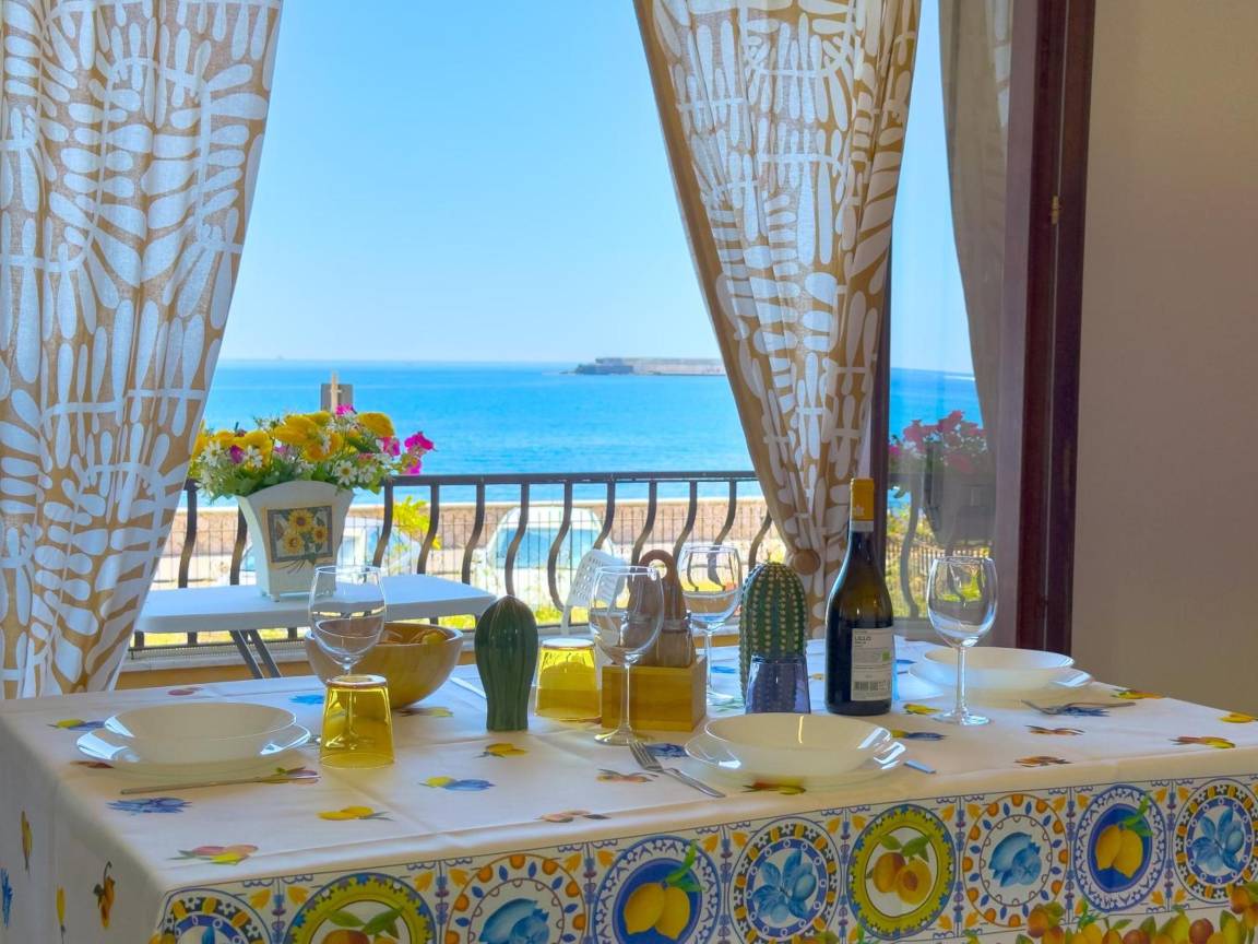 70 M² Appartamento Vacanza ∙ 3 Camere Da Letto ∙ 6 Ospiti - Taormina