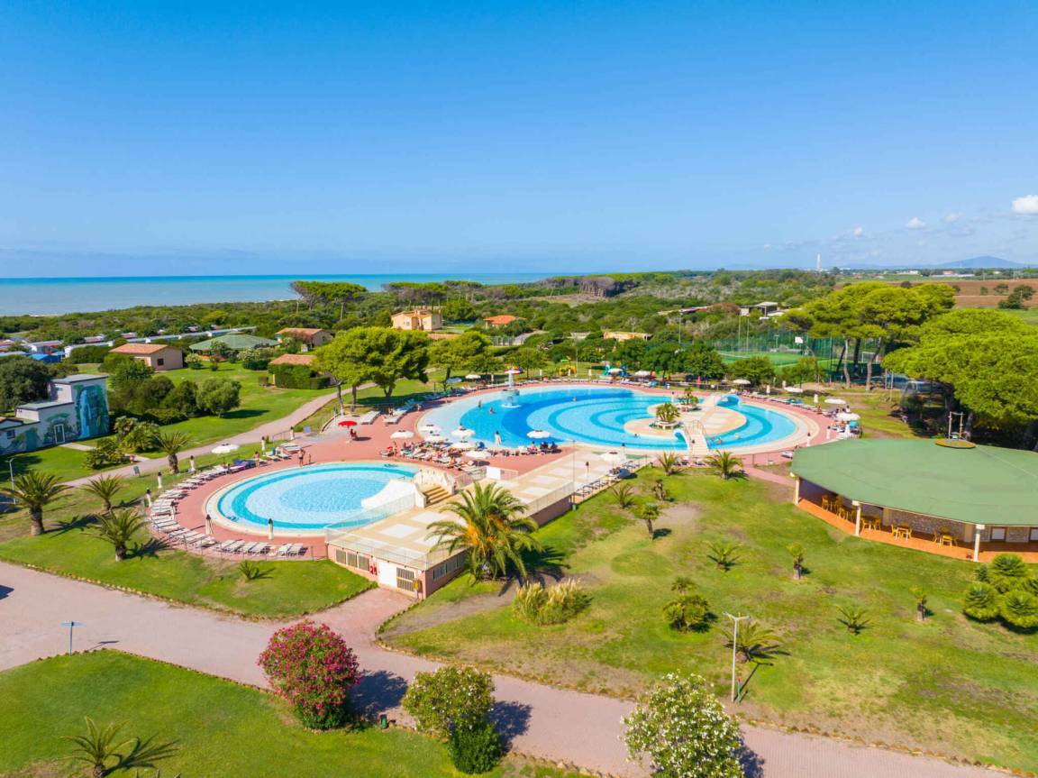 24 M² Caravan ∙ 2 Bedrooms ∙ 5 Guests - Lazio