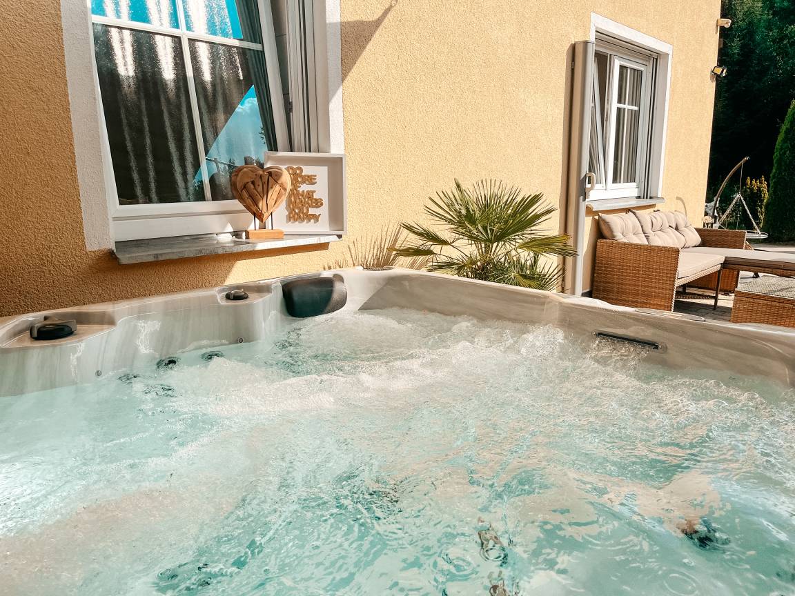 110 M² Apartment ∙ 3 Bedrooms ∙ 8 Guests - Furth im Wald