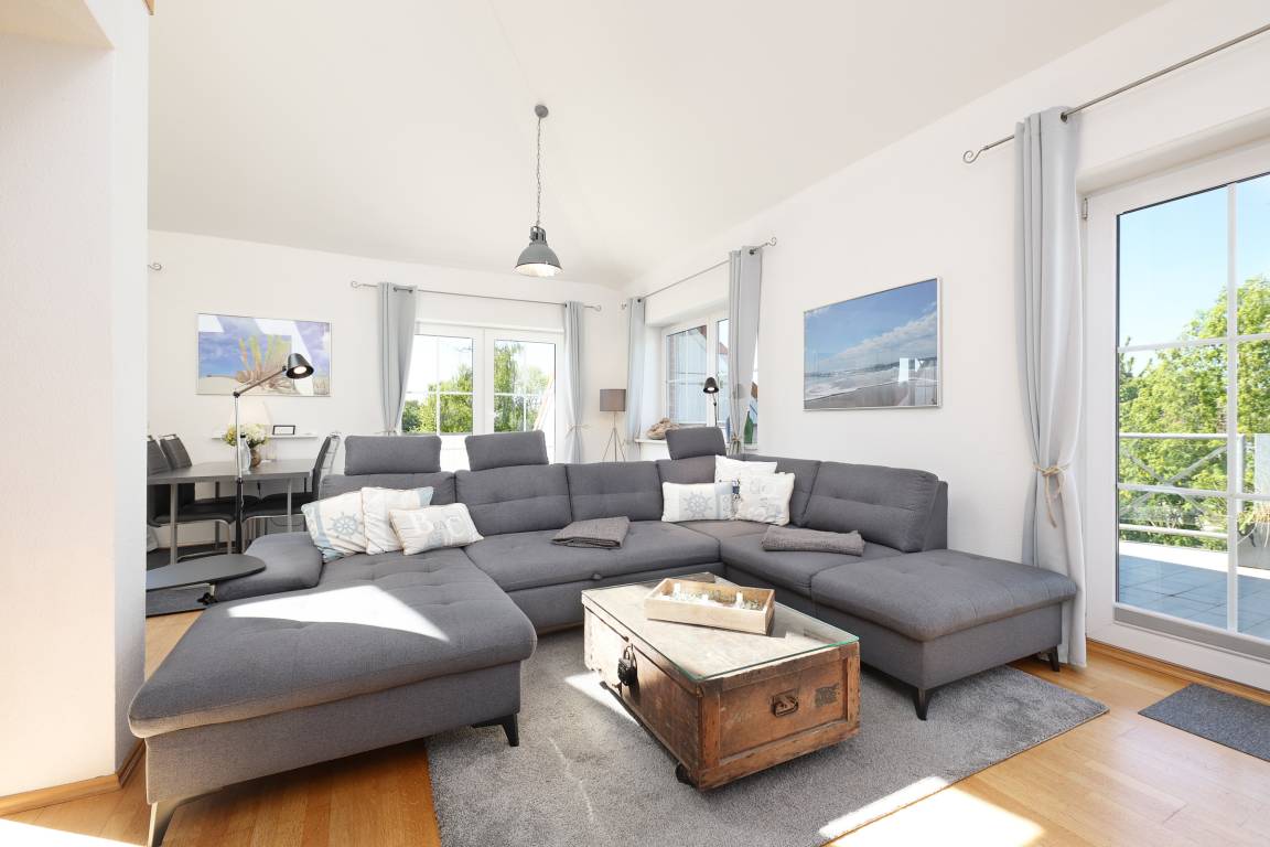 100 M² Ferienwohnung ∙ 2 Schlafzimmer ∙ 6 Gäste - Laboe