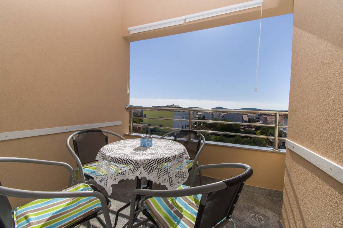 57 M² Apartment ∙ 2 Bedrooms ∙ 4 Guests - Vodice, Croatia