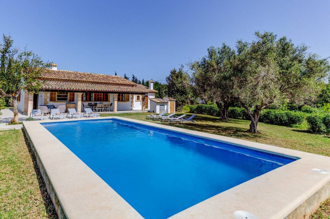 105 M² Villa ∙ 4 Bedrooms ∙ 8 Guests - Port de Pollença