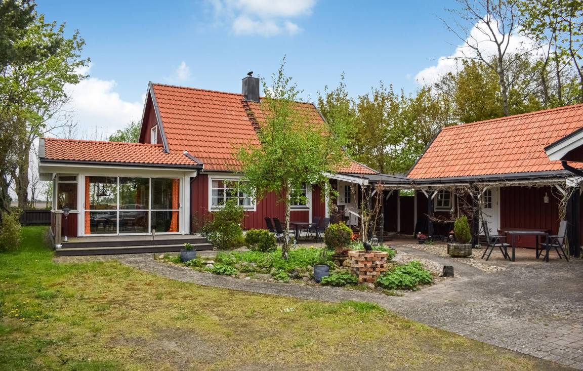 110 M² Ferienhaus ∙ 2 Schlafzimmer ∙ 5 Gäste - Kristianstad