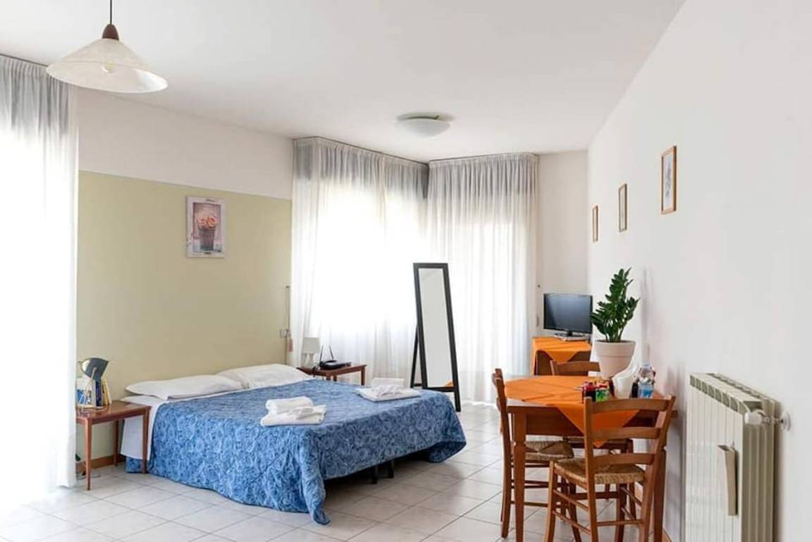 30 M² Apartment ∙ 2 Guests - Arezzo