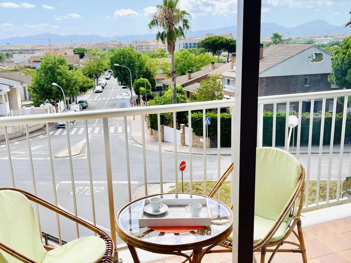 70 M² Apartamento ∙ 2 Habitaciones ∙ 6 Huéspedes - Cambrils