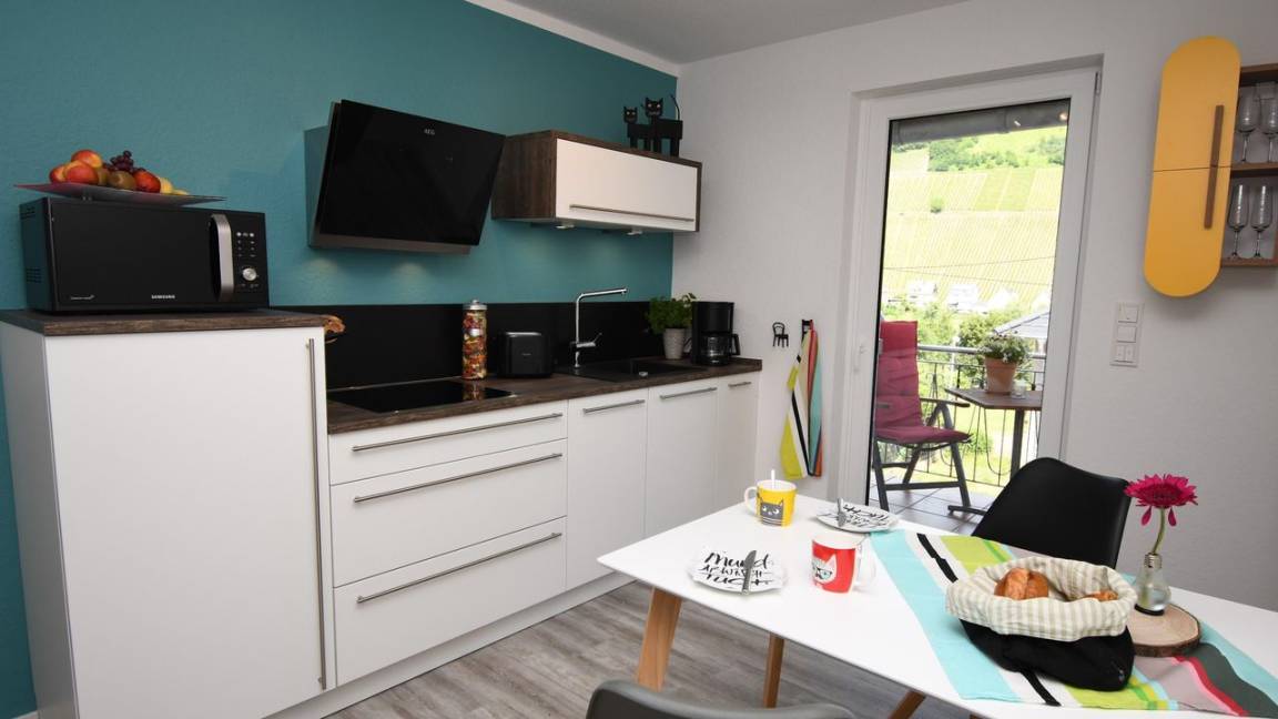 50 M² Ferienwohnung ∙ 1 Schlafzimmer ∙ 2 Gäste - Zell (Mosel)