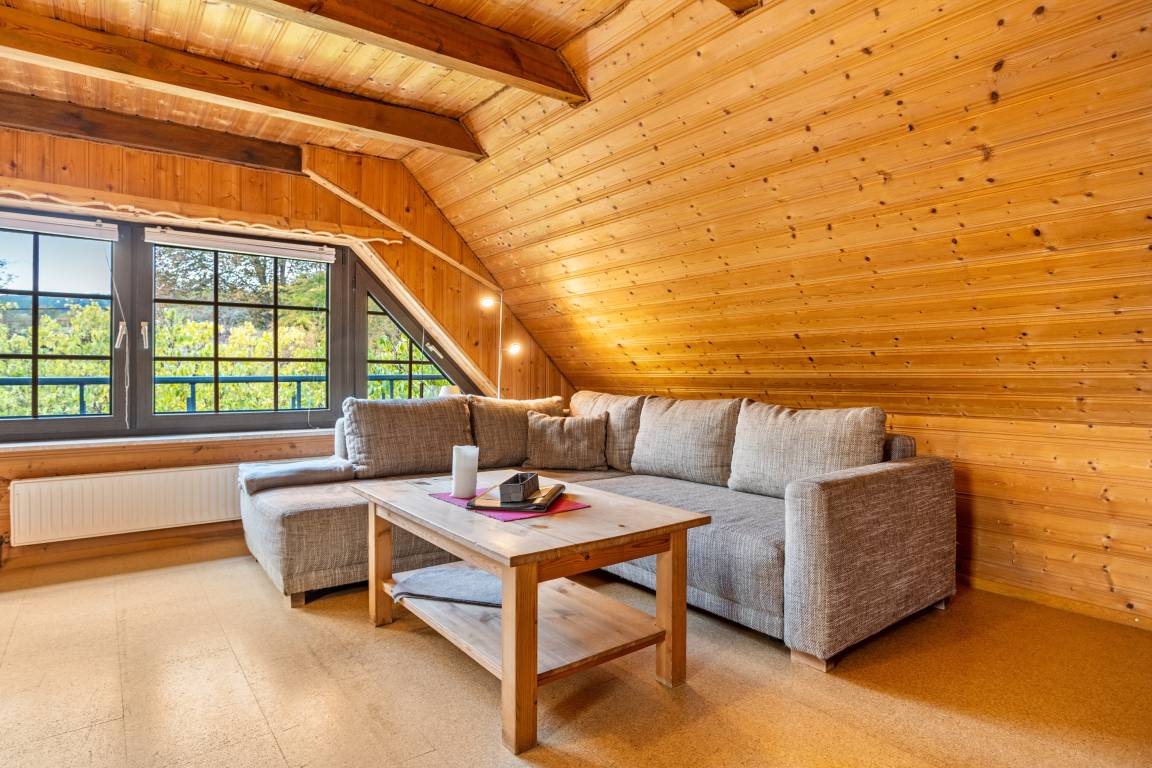 80 M² Ferienwohnung ∙ 2 Schlafzimmer ∙ 7 Gäste - Malchin