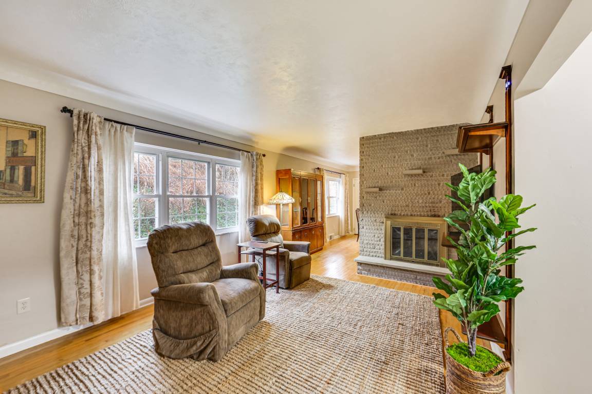 157 M² House ∙ 3 Bedrooms ∙ 8 Guests - Black Widow, West Mifflin