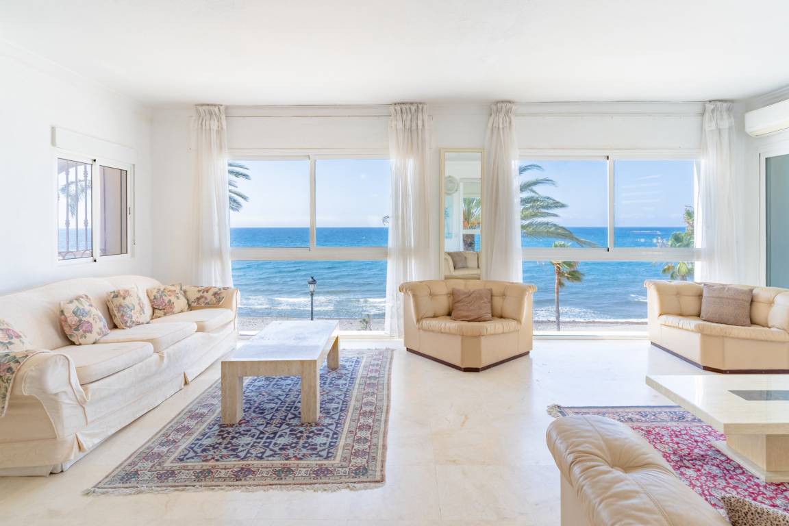 200 M² Apartamento ∙ 5 Habitaciones ∙ 12 Huéspedes - Marbella