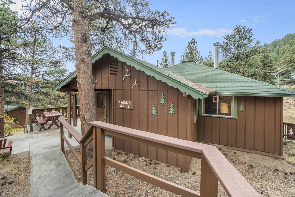 Cottage ∙ 2 Bedrooms ∙ 5 Guests - Bear Lake