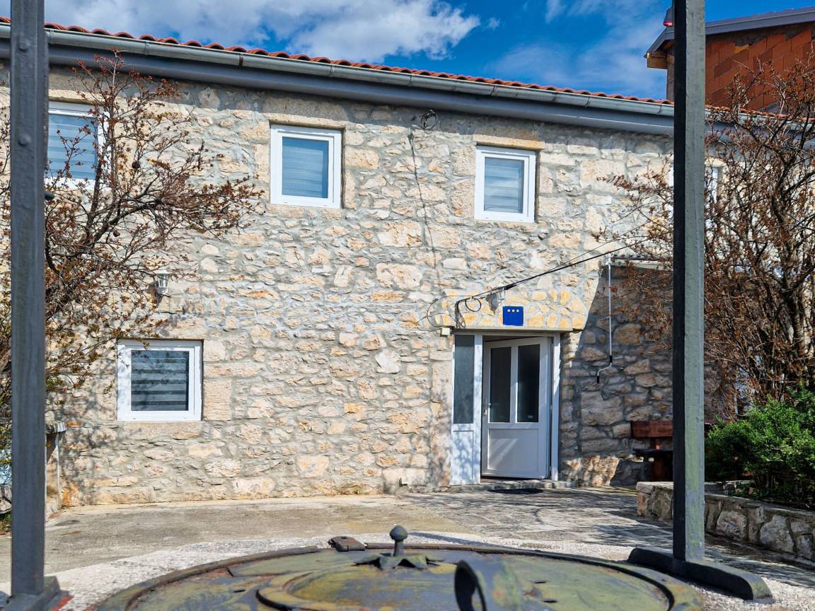 92 M² Ferienhaus ∙ 3 Schlafzimmer ∙ 5 Gäste - Kraljevica