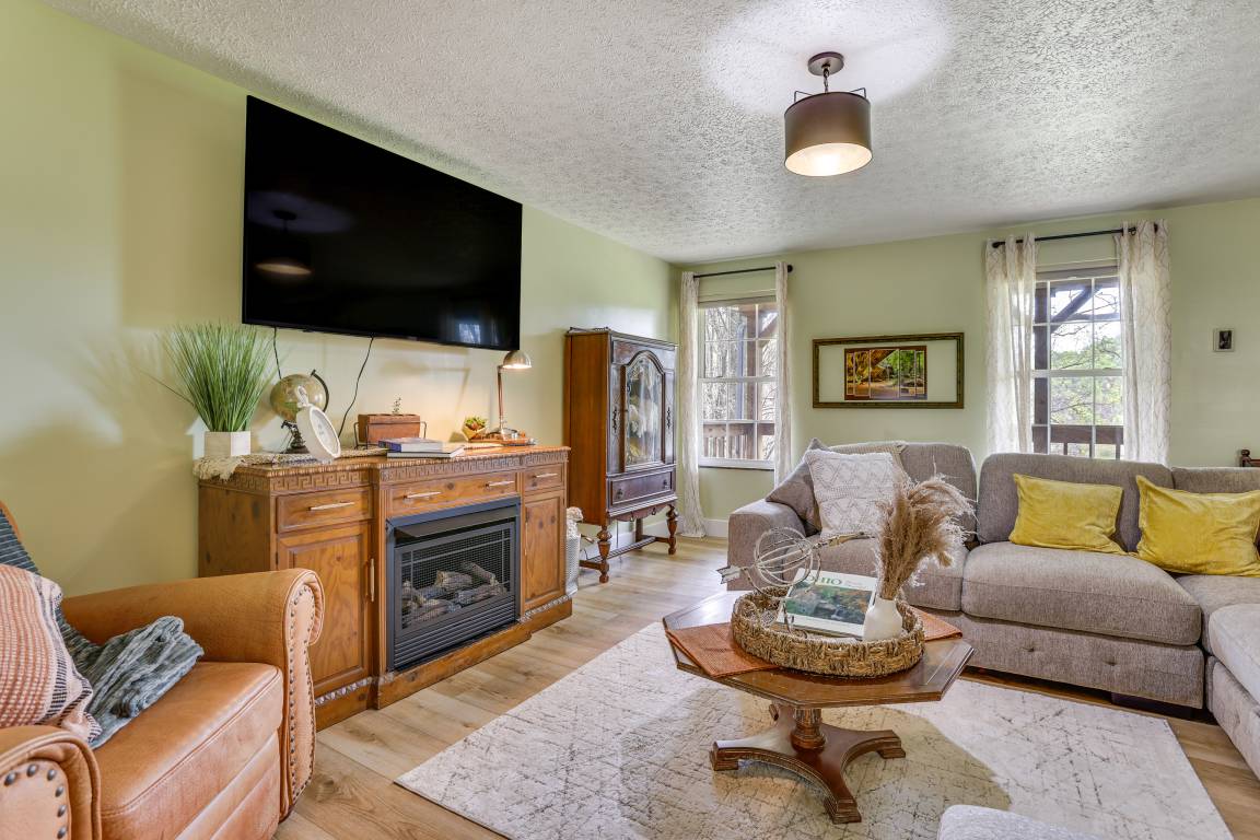 118 M² House ∙ 2 Bedrooms ∙ 6 Guests - Hocking County, OH