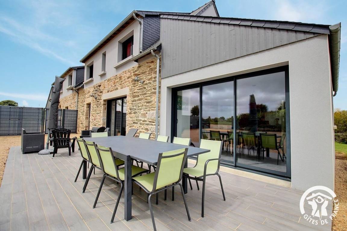 135 M² Gîte ∙ 4 Chambres ∙ 9 Personnes - Lannion