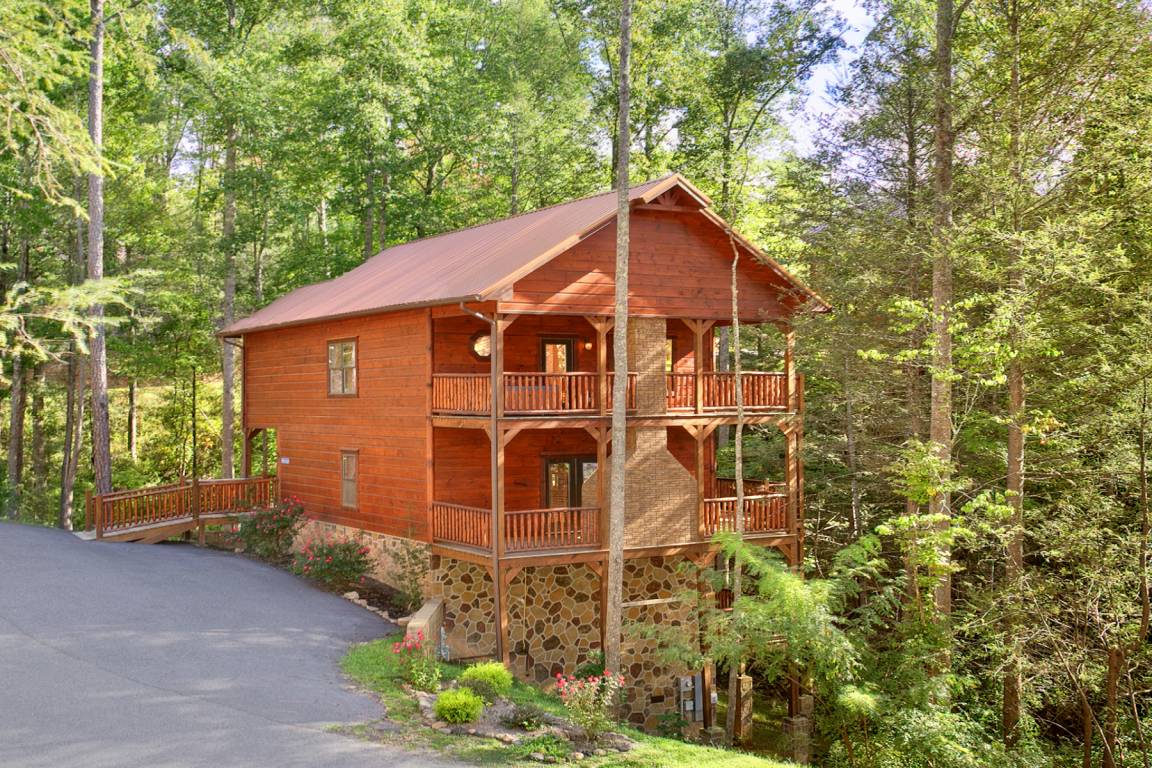 274 M² House ∙ 4 Bedrooms ∙ 12 Guests - Gatlinburg