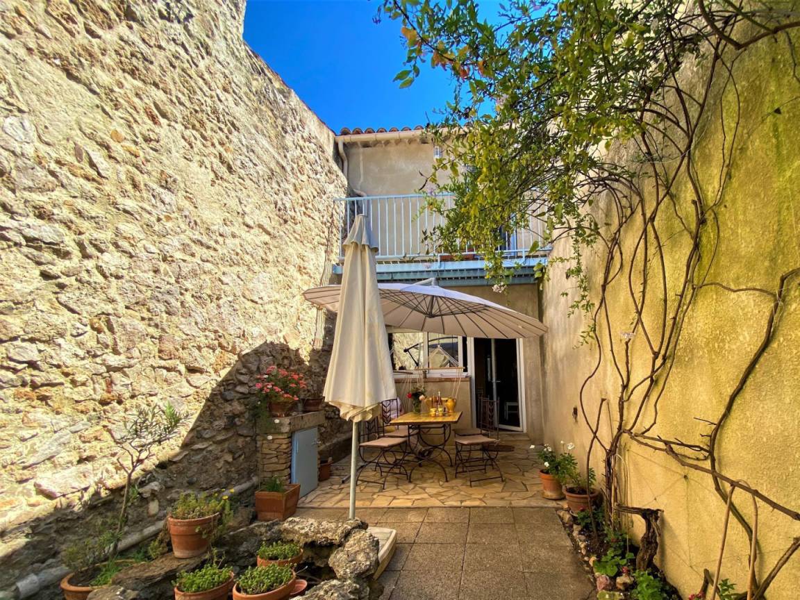 73 M² Gîte ∙ 2 Bedrooms ∙ 4 Guests - Languedoc-Roussillon
