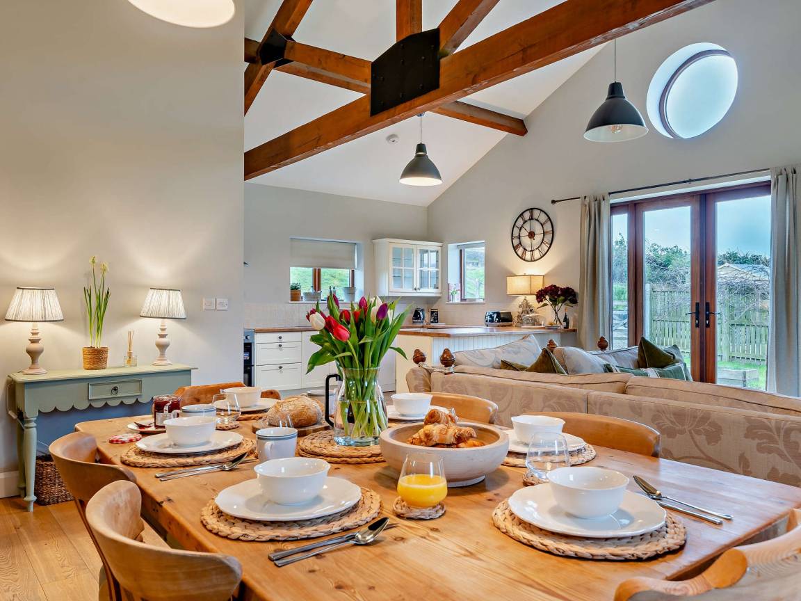 Cottage ∙ 3 Bedrooms ∙ 6 Guests - Sherborne