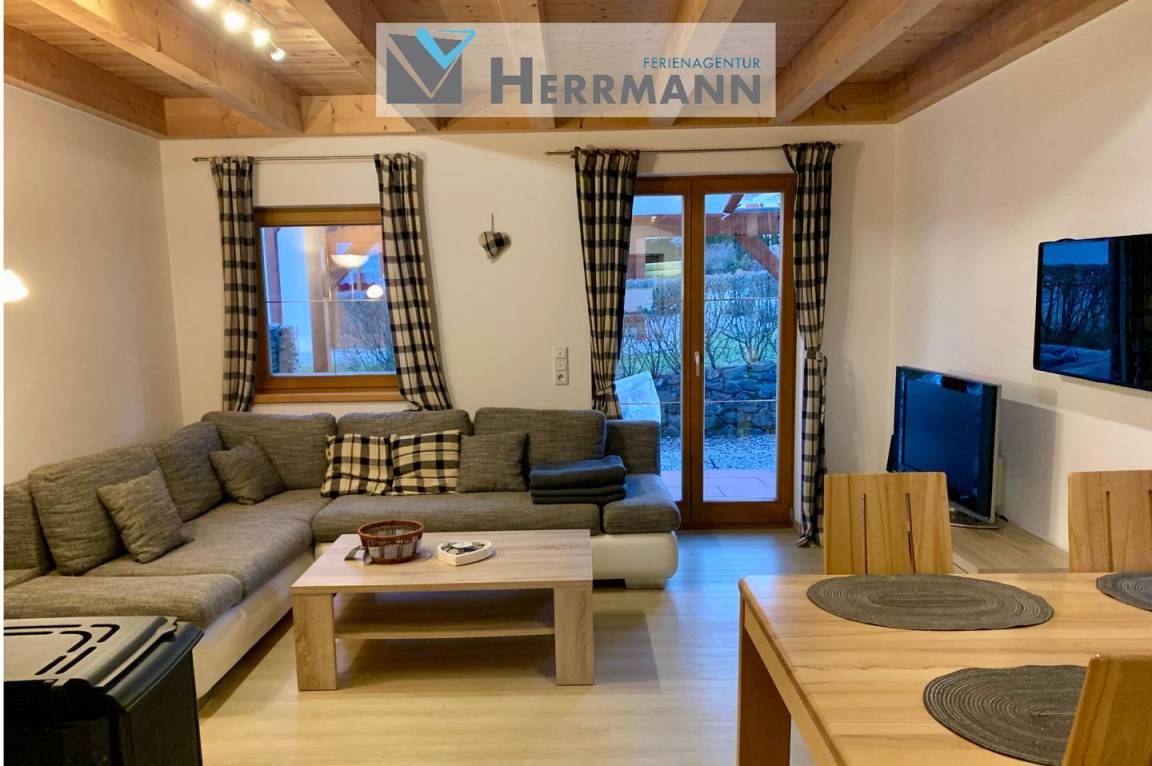 73 M² Ferienhaus ∙ 2 Schlafzimmer ∙ 4 Gäste - Steingaden