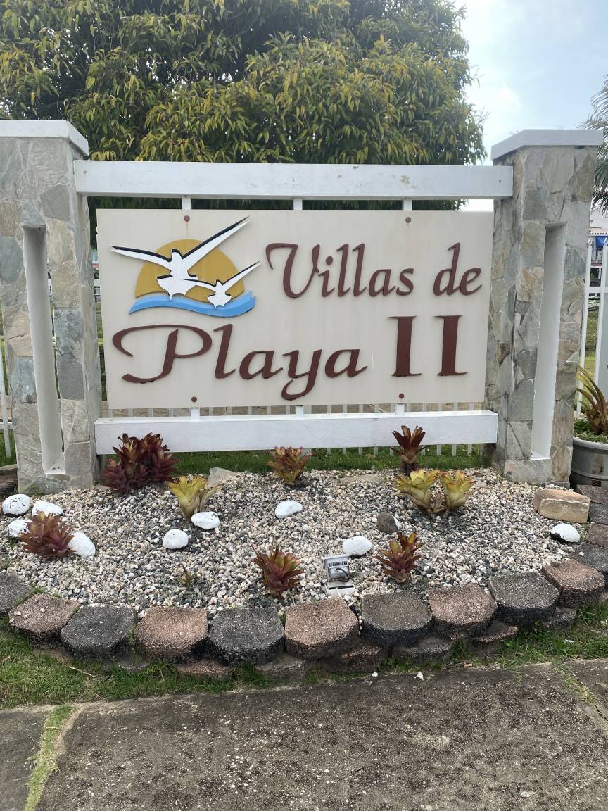 195 M² Apartamento ∙ 4 Habitaciones ∙ 10 Huéspedes - Toa Baja