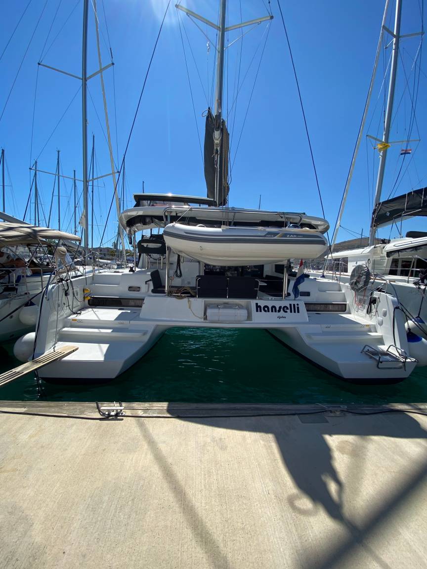 13 M² Casa Flotante ∙ 4 Habitaciones ∙ 8 Huéspedes - Trogir