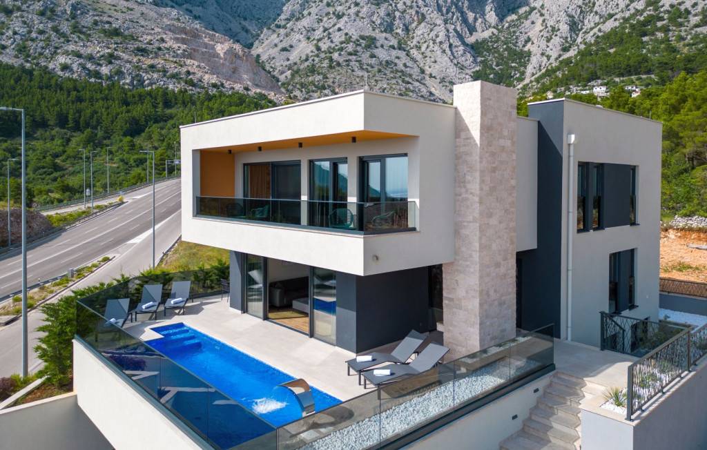 280 M² Villa ∙ 4 Schlafzimmer ∙ 8 Gäste - Baška Voda