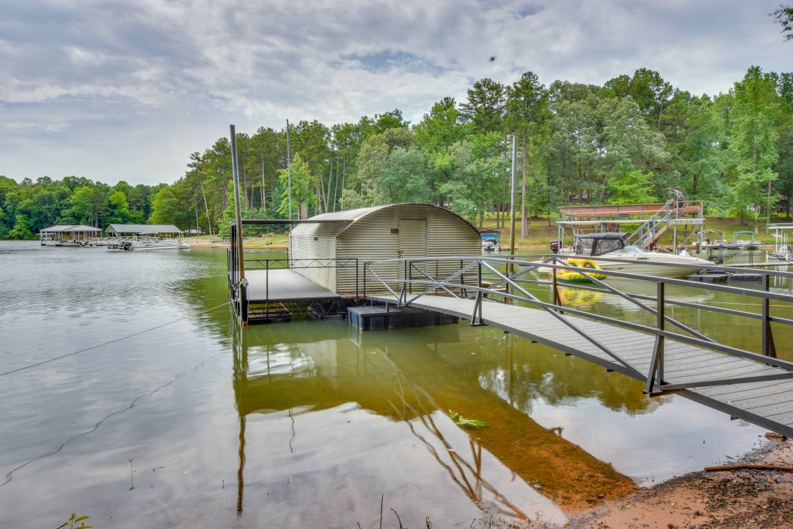 83 M² House ∙ 2 Bedrooms ∙ 6 Guests - Lavonia, GA
