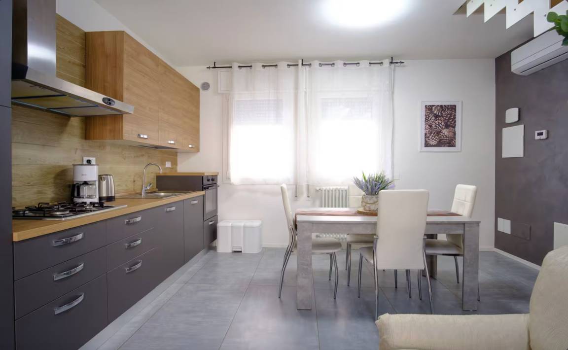 85 M² Appartement ∙ 2 Chambres ∙ 5 Personnes - Padoue