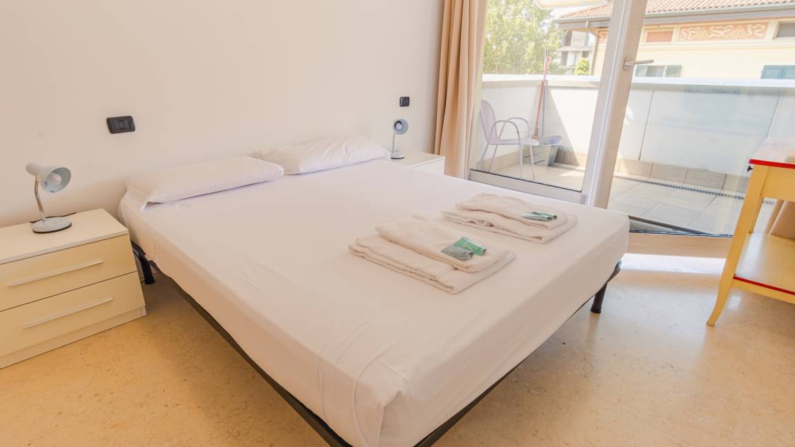 120 M² Apartamento ∙ 1 Habitación ∙ 4 Huéspedes - Desenzano del Garda